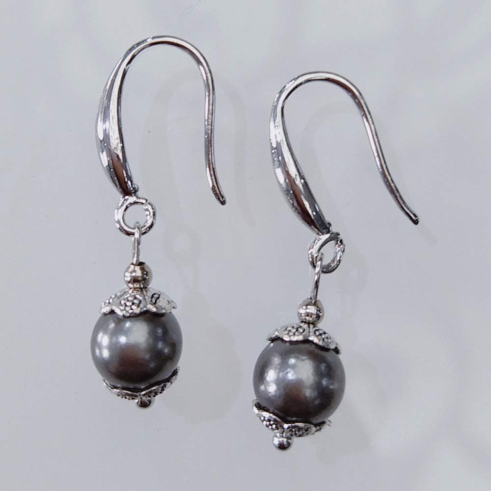 GUIDECUN Women's Imitation Tahitian Black Pearl Hanging Earrings, Freshwater Pearl Pendant with Vintage Silver Inlaid Earrings