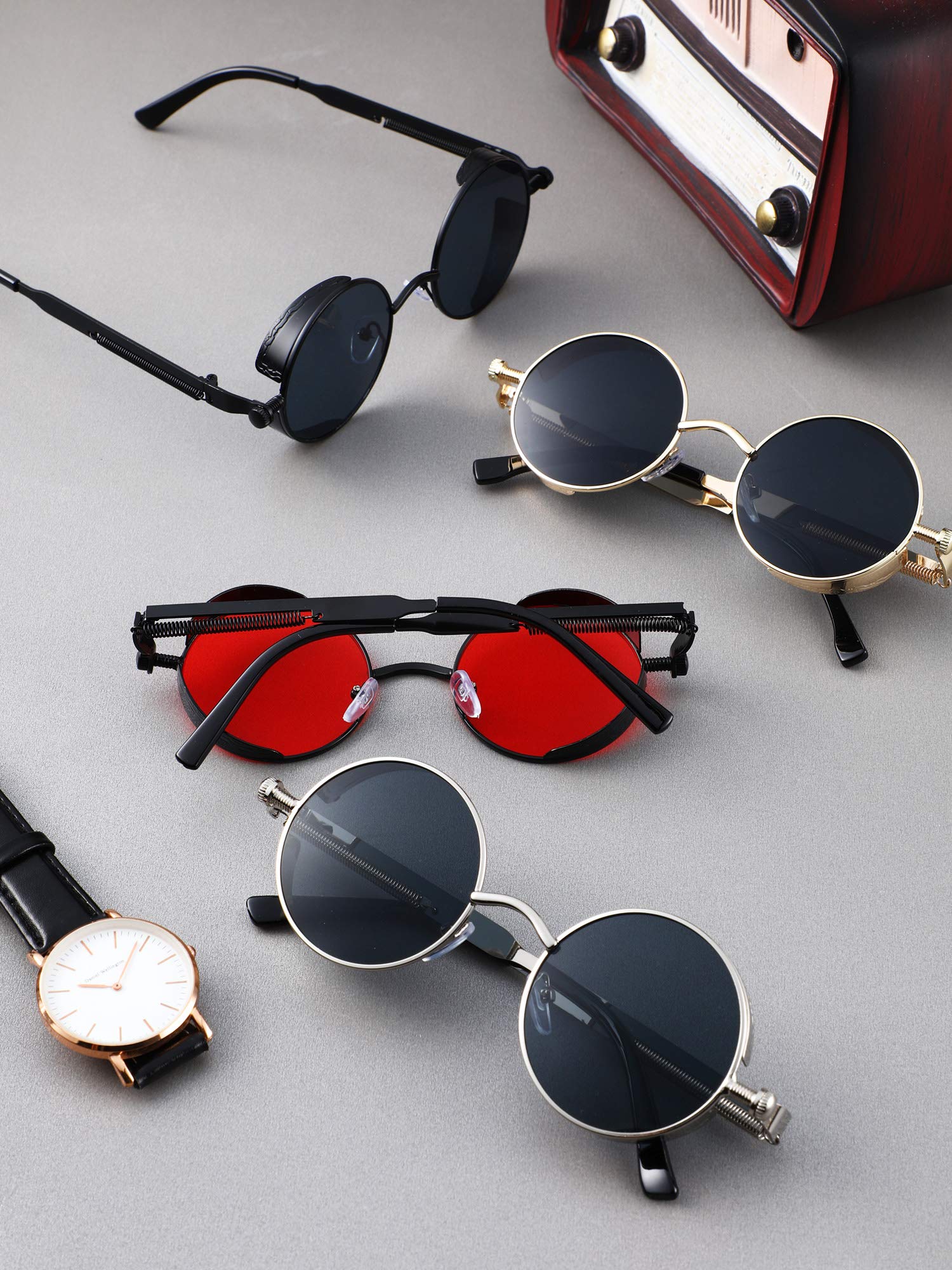 Weewooday 4 Pieces Retro Round Steampunk Sunglasses Vintage Hippie Style Circle Lens Metal Frame Eyewear for Men Women (Red, Black, Gray Lens)