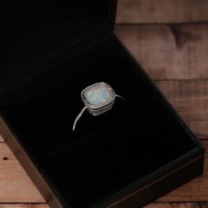 ORO LEONI 925 Sterling Silver Lab Created Opal 7mm Cushion Ring, Size 7