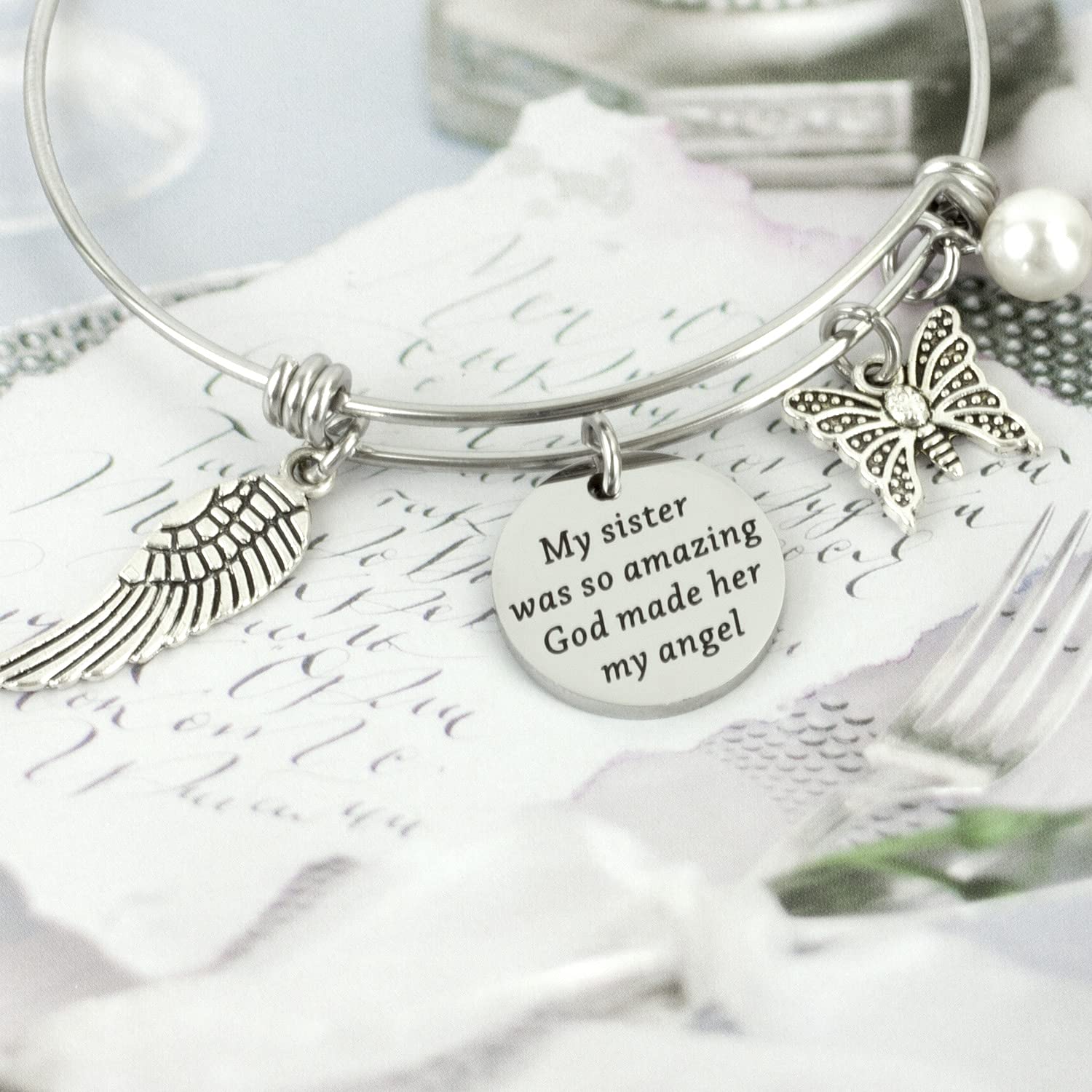 HUTIMY Sister Memorial Gifts Bracelet for Women in Remembrance My Sister Sympathy Grieving Berevment Memorial Charm Bracelets Memory Bracelet for a Loss Sisters Bracelet