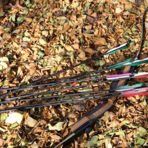 LWANO 30Inch Carbon Arrow Archery Hunting/Targeting Practice Arrows with 5" Turkey Feathers for Compound Recurve Longbow 12Pack