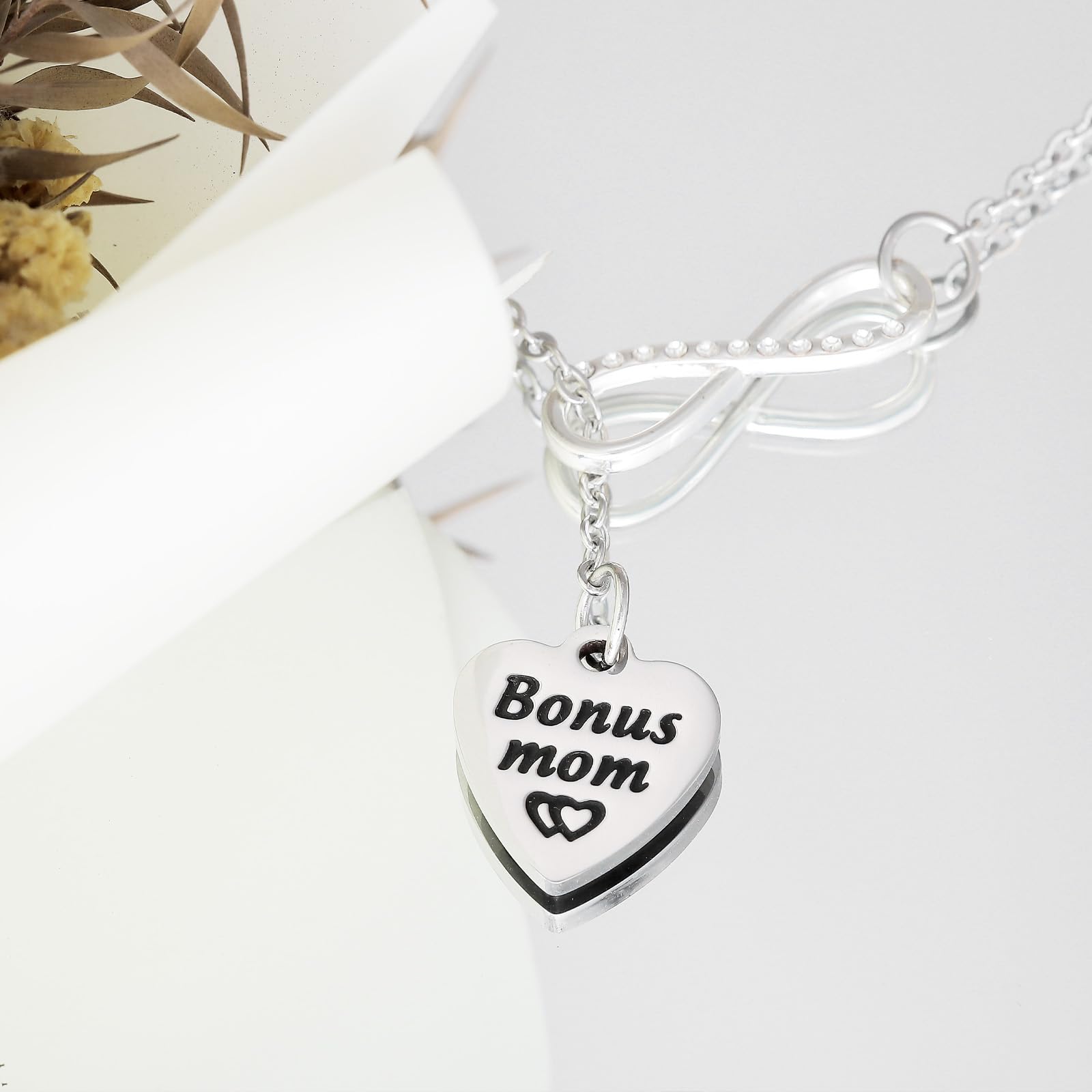 Kivosliviz Bonus Mom Necklace Gifts for Women Step Mom Mother in Law Stuff Ornament from Daughter-in-law Jewelry Stepmom Necklace