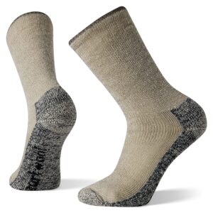 smartwool sw013300236l mountaineer classic edition maximum cushion crew socks taupe l