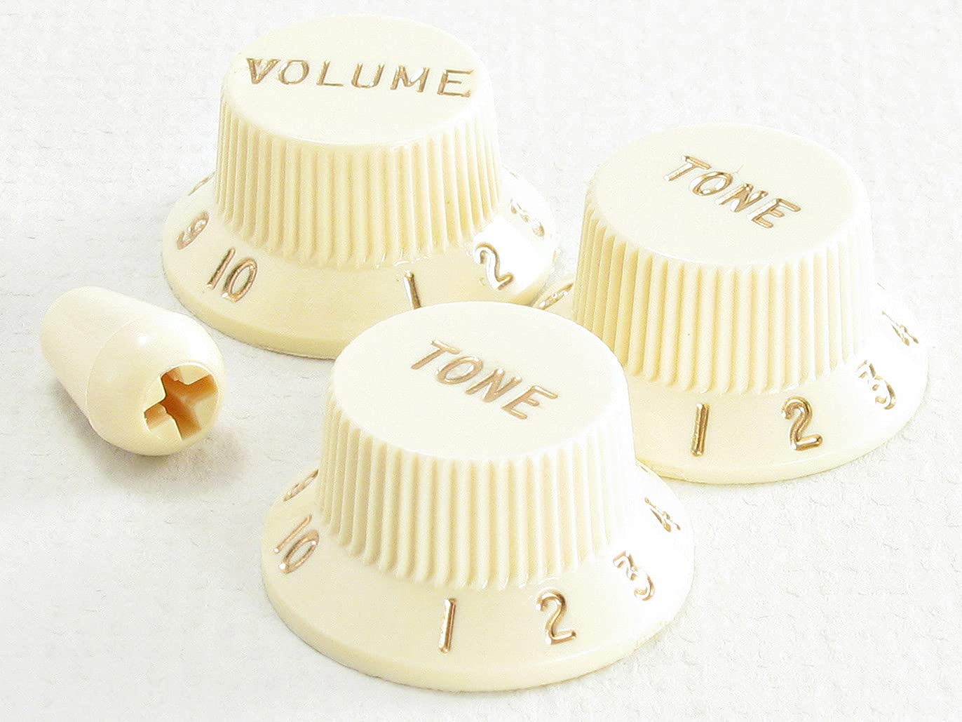 ToneShaper Fender Knob Set, Strat, Aged White