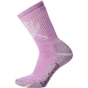 smartwool women's hike classic edition light cushion leaf pattern crew socks, meadow mauve, medium