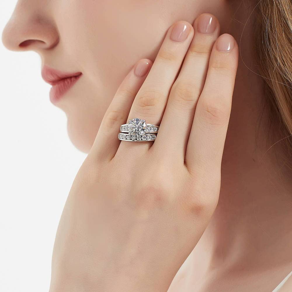 BERRICLE Sterling Silver Solitaire Wedding Engagement Rings 2.7 Carat Round Cubic Zirconia CZ Ring Set for Women, Rhodium Plated Size 7