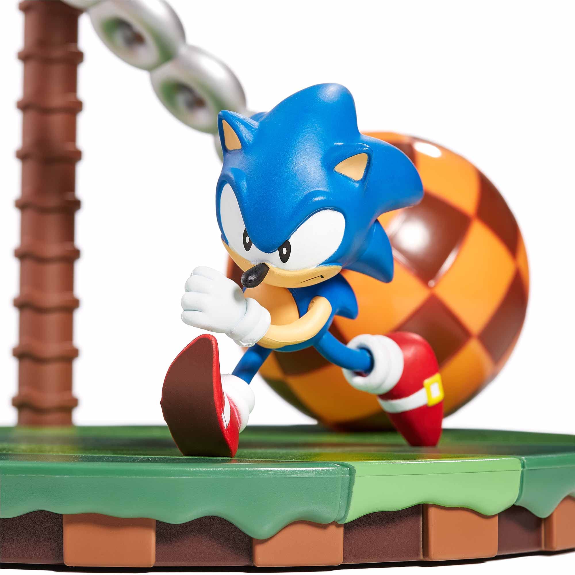 Numskull Official SEGA Sonic & Dr Eggman 30th Anniversary 23cm 9'' Statue - Official Sonic The Hedgehog Merchandise