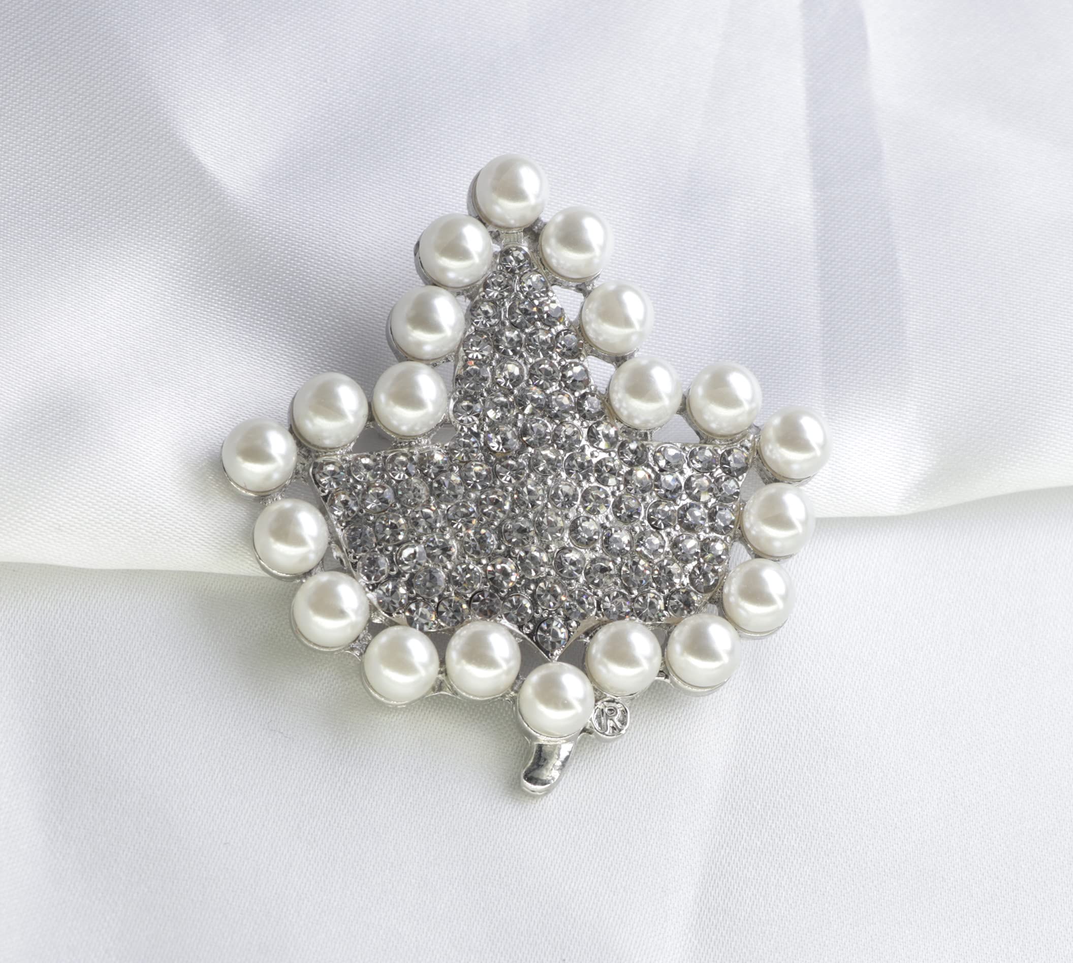 TONGXIN Alpha Kappa A Brooch Pin Sorority Paraphernalia Gift Rhinestone Brooch Sparkling Faux Pearl Brooch Pin(WHITE)