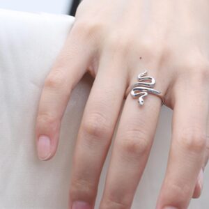 Bolelis 925 Sterling Silver Snake Ring for Women CZ Jewelry Plated with Shiny White Gold/18K Gold,Whether You Snakes Lovers or Not,Personalized Fashion Ring is Worth Having (Silver, 7#)