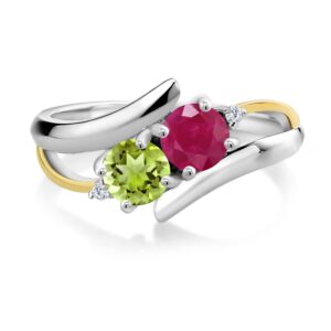 Gem Stone King 1.12 Ct Round Red Ruby Green Peridot 925 Silver and 10K Yellow Gold Lab Grown Diamond 2 Stone Crossover Ring (Size 7)