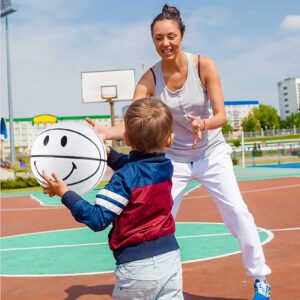 SHENGY No. 7 Smiling Face Basketball, Sweat-Absorbing PU Leather, Soft and Not Hurting Hands, Suitable for Beginners Indoor and Outdoor Competition Training (Bag, Needle, Pump)