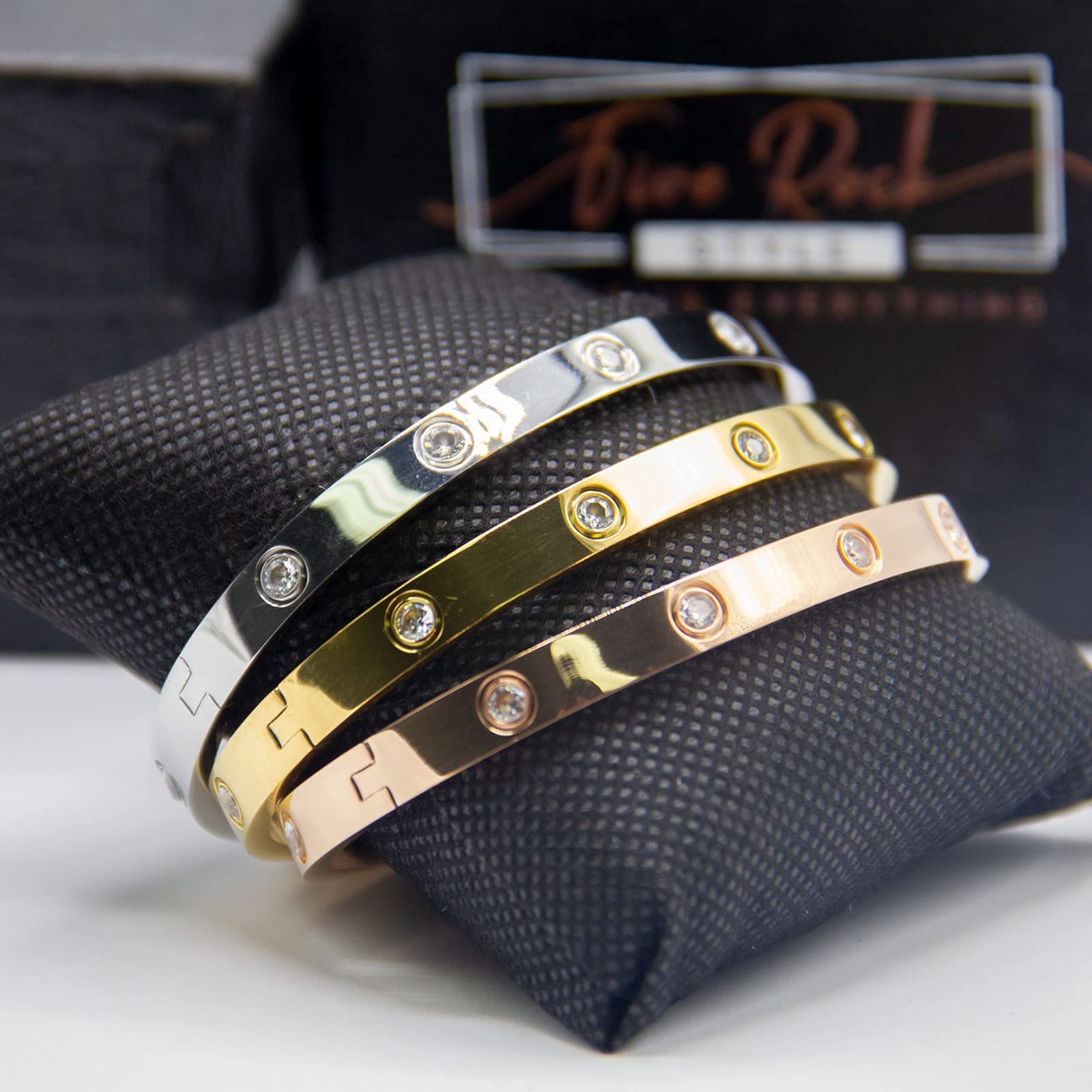 Five Rock Style" Elegant Bracelet Bangles Gift Box, 1 Silver, 1 Gold, 1 Rose Gold, Friendship Jewelry, Stainless Steel Hinged Love Bracelets with Select Cubic Zirconias (19cm)