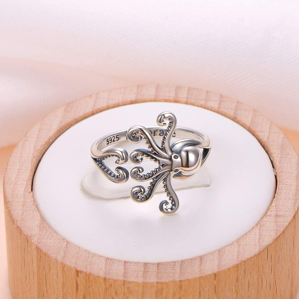 Sea Jewelry S925 Sterling Silver Octopus Ring New Pirate Octopus Tentacles Black Opening Ring Cute Sea Animal Ring for Women,Oxidized ring 10