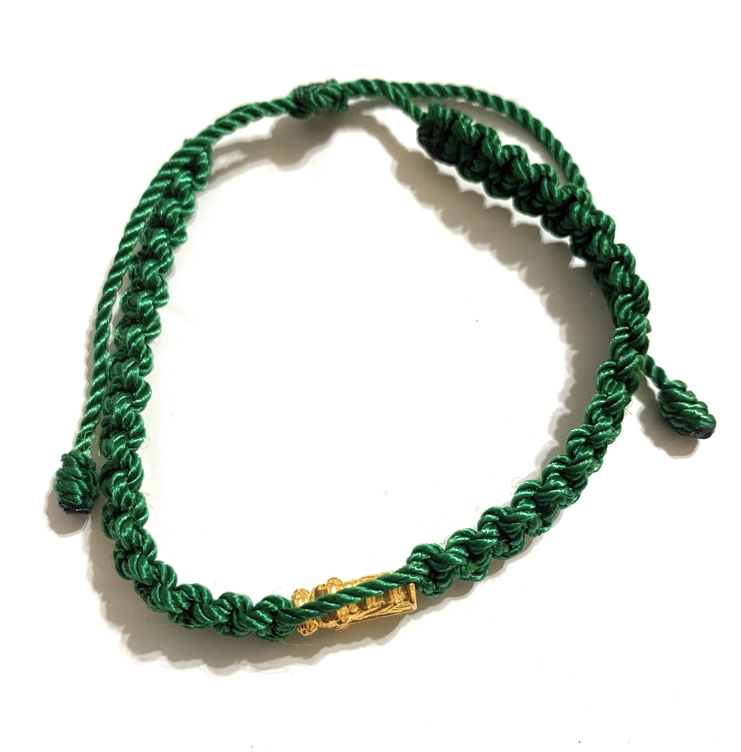 Chavarrieta Green Saint Jude Thaddeus Thread Bracelet Pulsera Roja de hilo de San Judas Tadeo