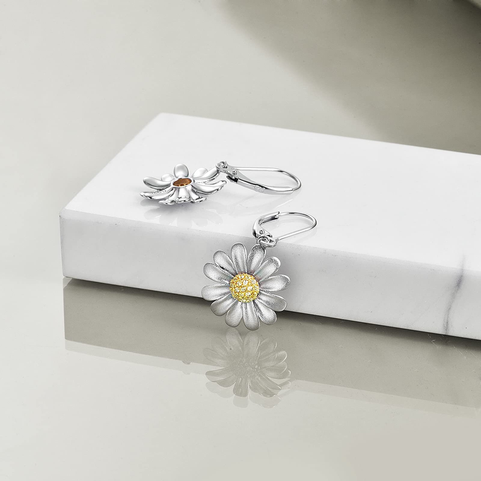 POPLYKE Daisy Earrings for Women Sterling Silver Daisy Pierced Dangle Earrings Jewelry