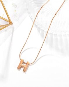 women's exquisite high-grade necklace versatile exquisite luxury clavicle chain fashion pendant a108