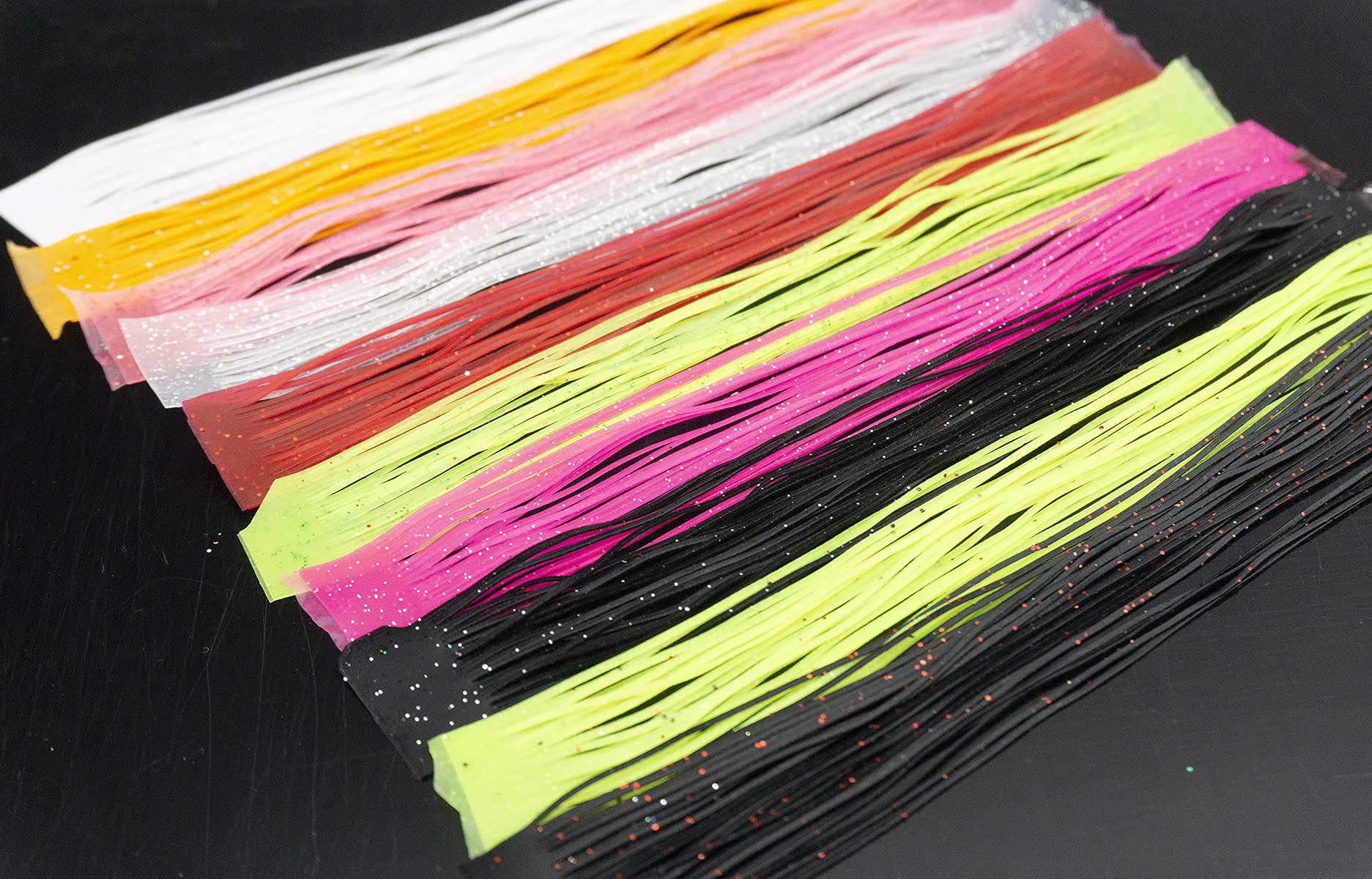 20Pc 10Colours Fishing Jig Lures Mixed Colors DIY Silicone Whole Sheet Skirts for Jig Lures Regular Skirt Colours with Fly Tying Material Free Rubber Band CMB5#