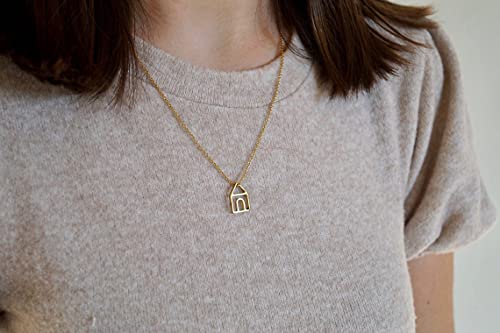 VIROMY Delicate Gold House Pendant Necklace for Women 14K Gold Filled Dainty House Charm Necklace Minimalist Everyday Jewelry for Women