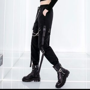 MEINVQIAOTI Black Cargo Pants for Women Techwear Women Loose Street Rock Style Casual Black Pants with Chain Goth Pants (Black,M)