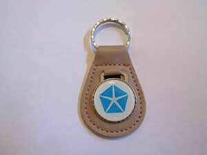 newport new yorker 300 lebaron lhs laser white logo leather keychain - beige