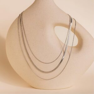 Léwind Gold/Silver Layered Necklaces for Women, Dainty 18K Gold Plated Choker Necklaces for Women Trendy Layering Herringbone Box Snake Paperclip Chain Fashion Jewelry Set