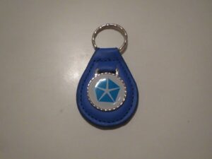 newport new yorker 300 lebaron lhs laser white logo leather keychain - dark blue