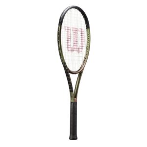 Wilson Blade 98 (18x20) v8 Tennis Racquet (4_3/8)