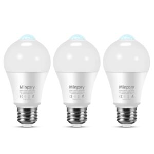 motion sensor light bulbs, 13w(100w equivalent) motion detector auto activated dusk to dawn security led bulb, a19 e26 5000k daylight outdoor/indoor lighting for garage porch stairs patio, 3 pack