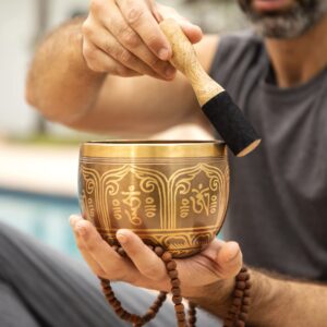 Telsha Meditative Deep Singing Bowl with Mallet and Cushion - Tibetan Sound Bowls for Energy Healing, Mindfulness, Grounding, Zen, Meditation - Exquisite, Unique Home Decor and Gift Sets, 1693