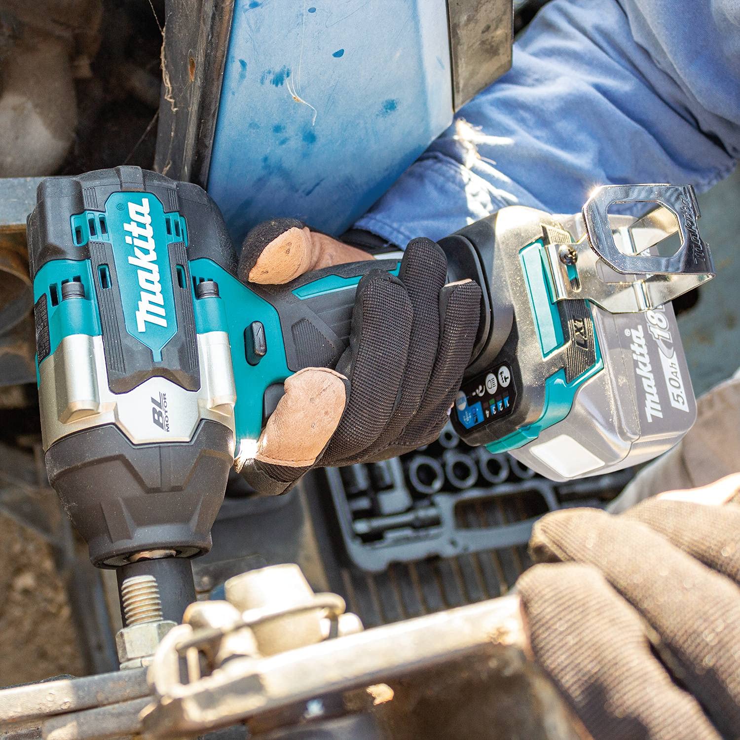 Makita XWT18XVZ 18V LXT® Lithium-Ion Brushless Cordless 4-Speed Mid-Torque 1/2" Sq. Drive Utility Impact Wrench w/Detent Anvil, Tool Only