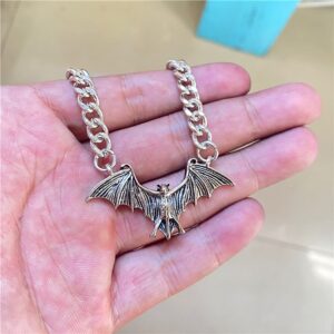 KURTCB Bat Necklace Gothic Punk Cool Heavy Chain Choker Cyber Animal Wing Pendant Necklace for Women Halloween Jewelry