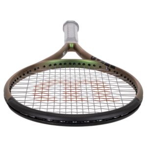 Wilson Blade 100L v8 Tennis Racquet (4_3/8)