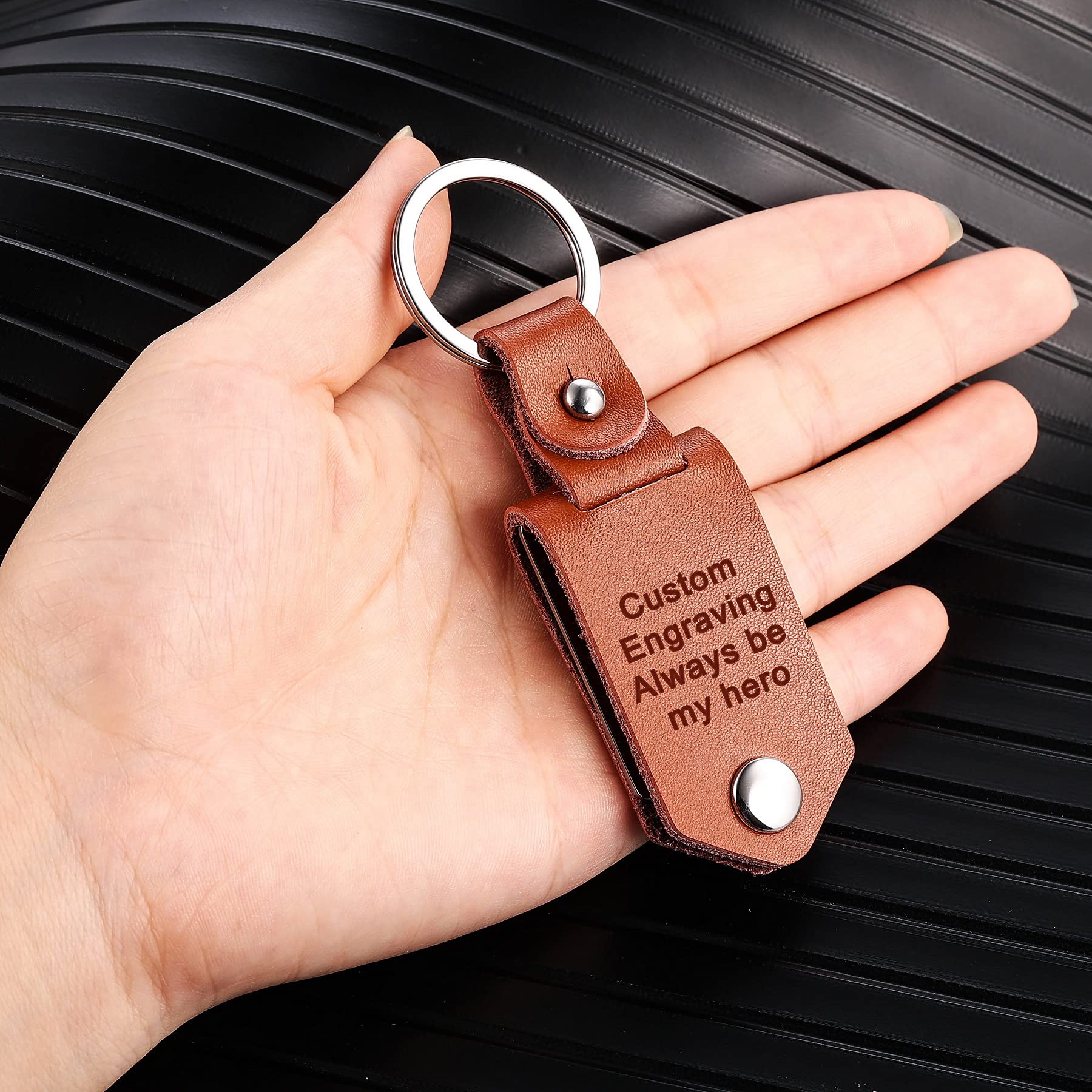 MeMeDIY Personalized Leather Keychain Gifts for Men Boyfriend Dad Husband Custom Photo Picture Date Name Text Father's Day