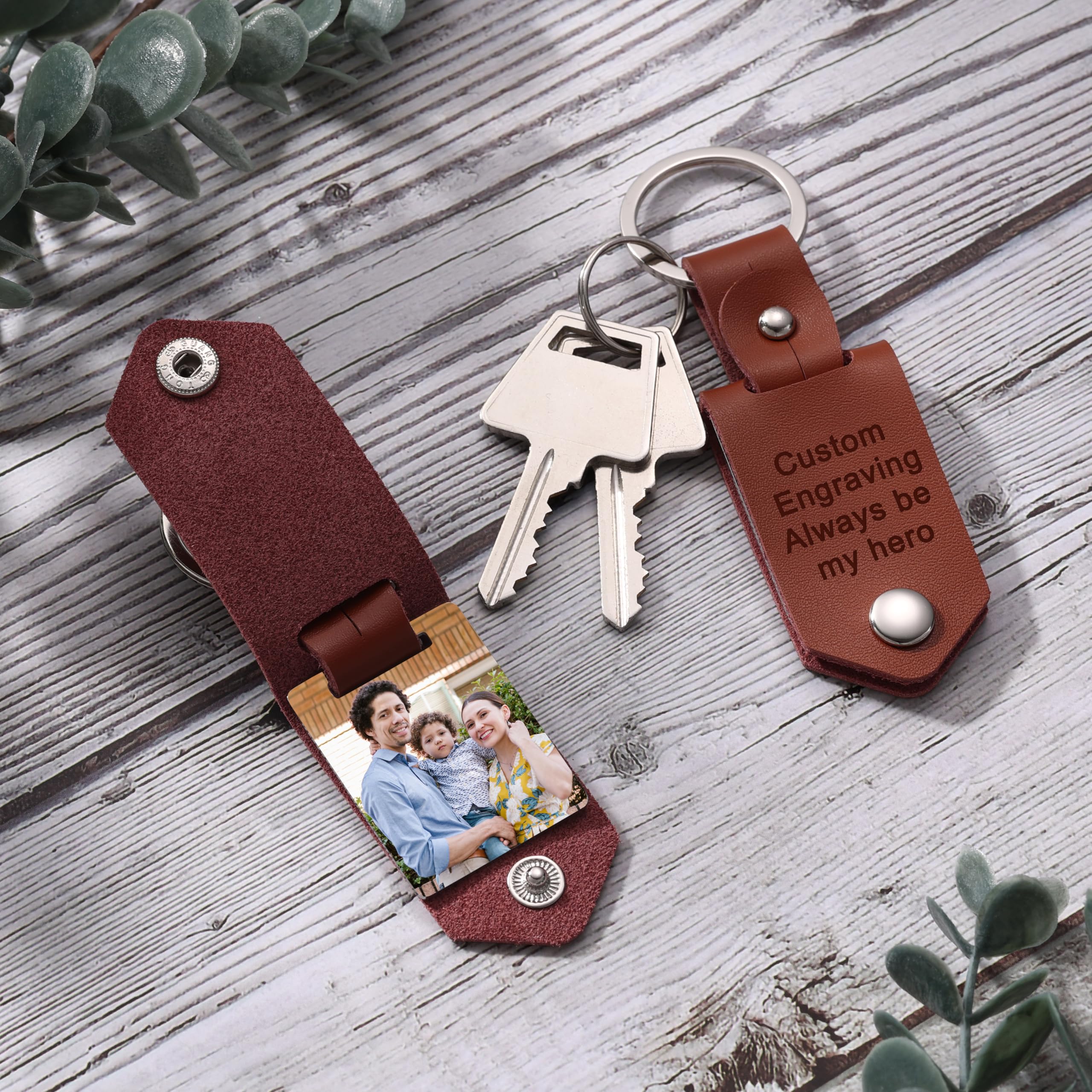 MeMeDIY Personalized Leather Keychain Gifts for Men Boyfriend Dad Husband Custom Photo Picture Date Name Text Father's Day