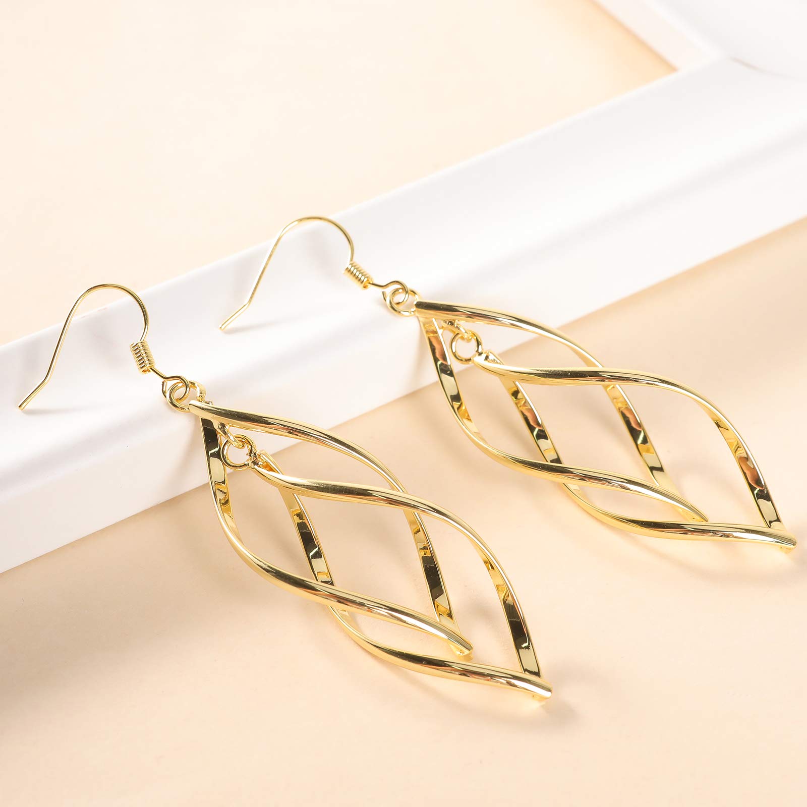 BSTGFTF 18K Gold Linear Swirl Wire Dangle Earrings for Women