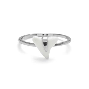 pura vida silver-plated shark tooth ring w/resin charm - brass band, rhodium plating - size 7