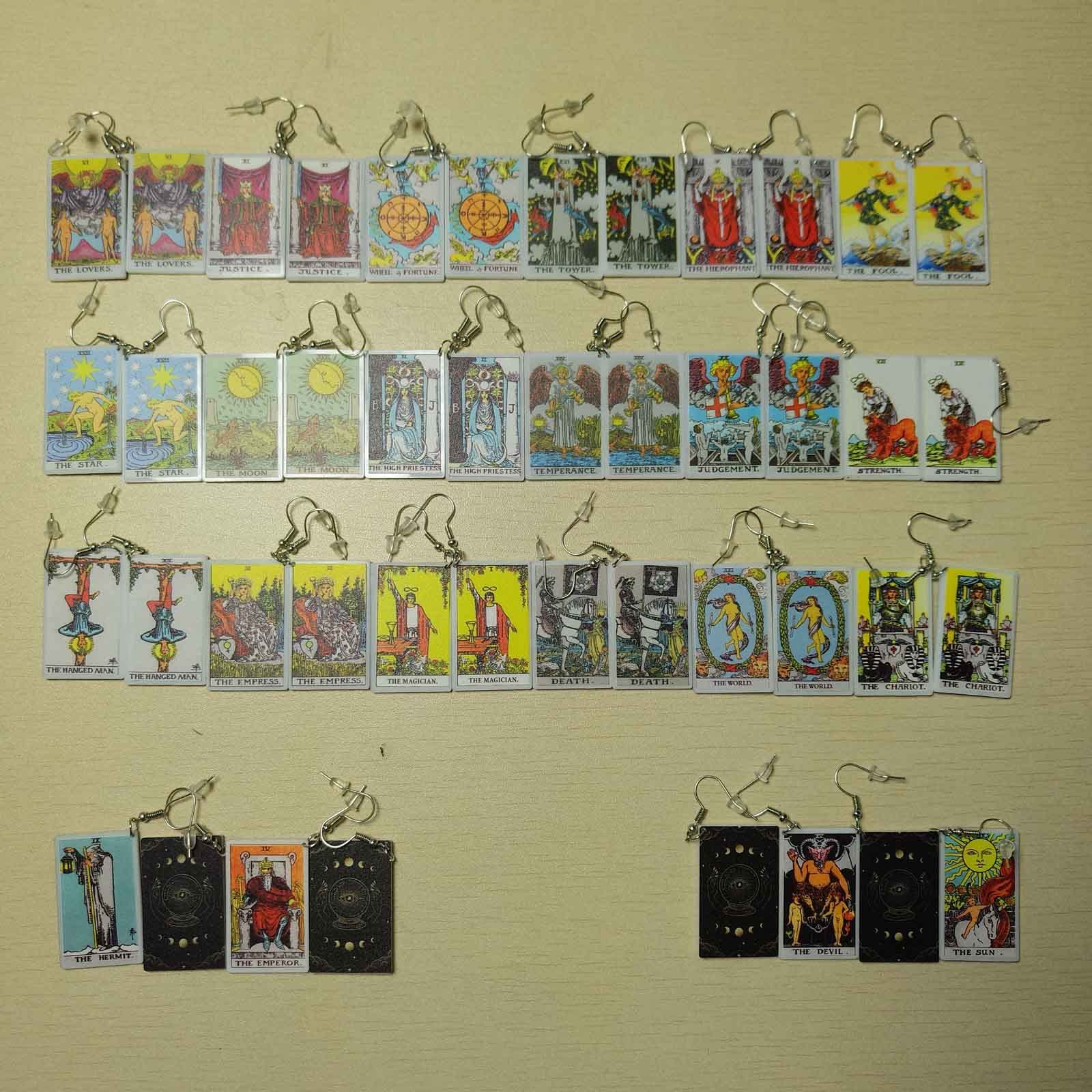 VEINTI+1 22 Pairs Tarot Card Earrings arot Divination Earrings Wheel of Fortune Grand Arcana Earrings Waite Tarot Earrings Jewelry with Double Side Tarot Patten Pendant Earring for Women Playing Astrology Charms Decor Nature'S Secret Library Regalo De Joy