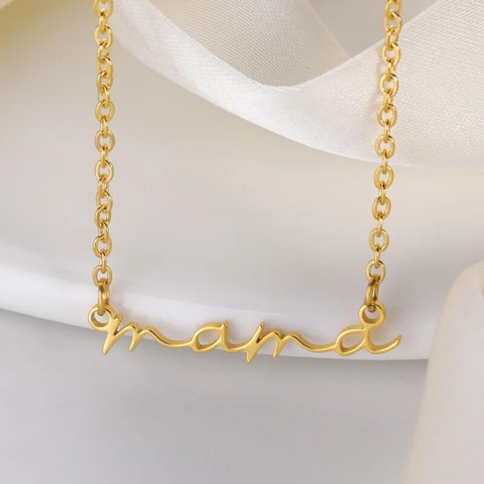 Foxgirl Mama Gold Necklace 18k Gold Plated Dainty Mother Necklace Initial Letter Pendant Mama Necklaces Choker Personality Jewelry New Mom Gifts