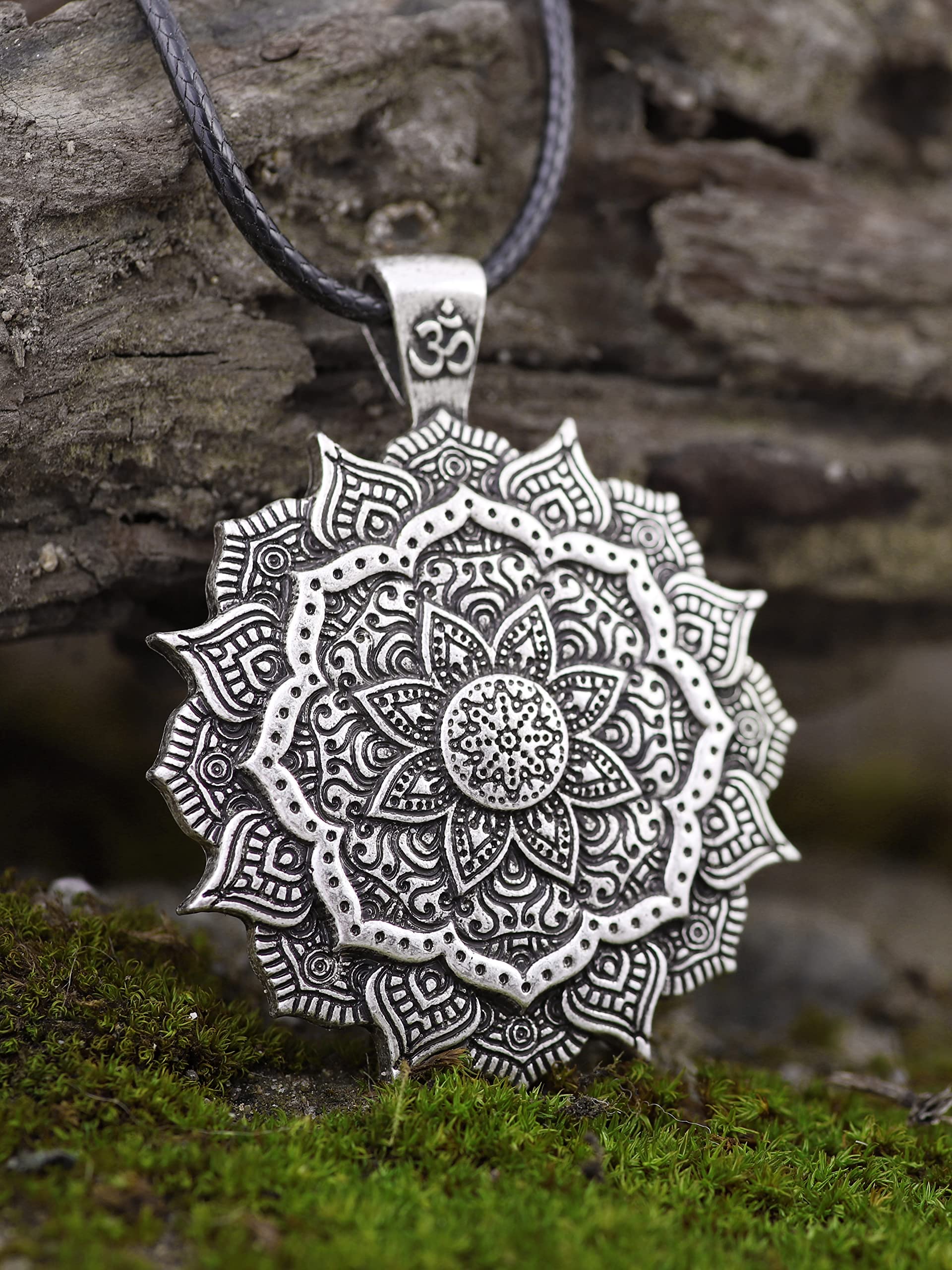 HAQUIL Mandala Flower of Life Necklace, Buddhist Lotus Flower Om Mandala Pendant, Faux Leather Cord, Mandala Gift