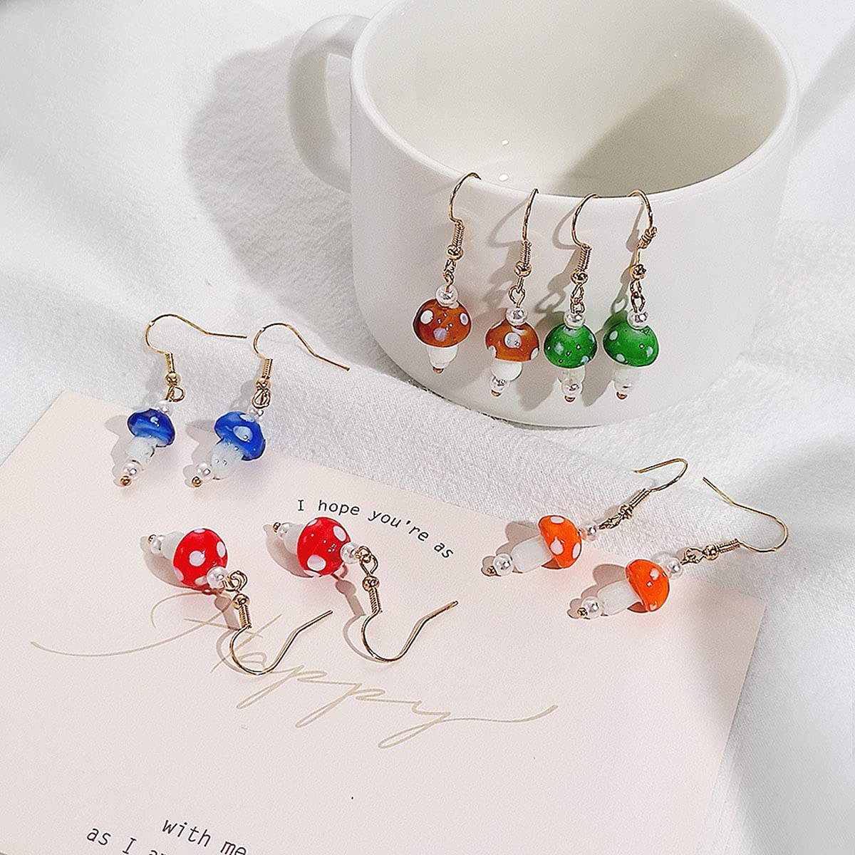 Cute Mushroom Dangle Drop Earrings Creative 3D Simulation Lightweight Mushroom Pearl Earrings Handmade Funny Food Vegetable Mushroom Earrings for Women (Brown)