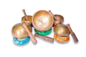 tibetan singing bowl set of 5, authentic 7 metals meditation sound bowl for yoga, chakra healing, deep relaxation, stress relief and mindfulness, handmade in nepal, comes w/ silk cushions and 5 sticks