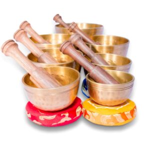 MASUM Tibetan Singing Bowl Set of 7, Authentic 7 metals for Yoga, Chakra healing, Deep Relaxation, Stress Relief and Mindfulness, Handmade in Nepal, comes w/ silk cushions an sticks MA-04