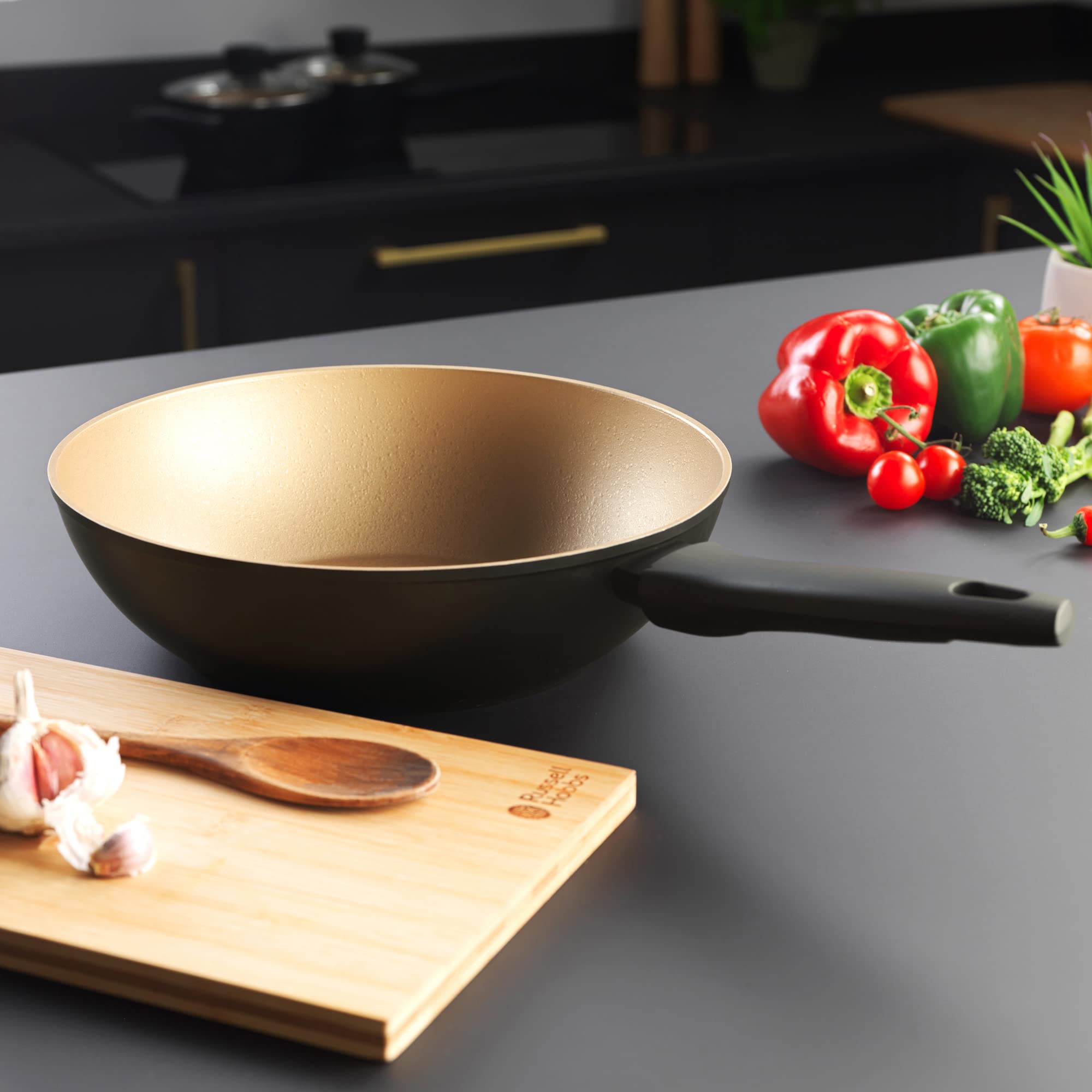 Russell Hobbs RH01672BEU7 Opulence Collection Non-Stick 28 cm Stirfry Pan, Induction and Dishwasher Safe, PFOA Free, Black and Gold, Aluminium Body, Soft Bakelite Handle, Metal Utensil Safe