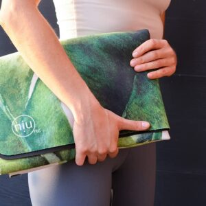 Premium Eco Yoga Mat Travel Banana Leaf by NIUME | Natural Rubber & Vegan Suede Microfiber - biodegradable, non-slip, grip that adjust to your practice | Profesional | Lightweight | Perfect for Hot Yoga, Bikram, Vinyasa, Pilates & Sweaty Workouts | 183 cm