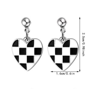 MIGUO STORE Fashion Chic Temperament Simple Black White Heart-Shaped Stud Earrings Checker Board Dripping Oil Earrings for Women Gift (Black White Heart-Shaped Stud Earrings)