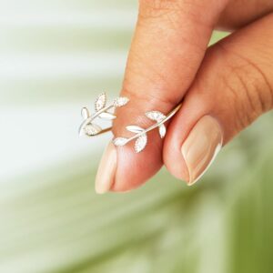 STORYJEWELLERY Leaf Ring for Women, Gold Plated Sterling Silver Leaf Ring, Dainty Olive Promise Ring for Women, Birthday Christmas Gifts Rings for Her (Size 08)