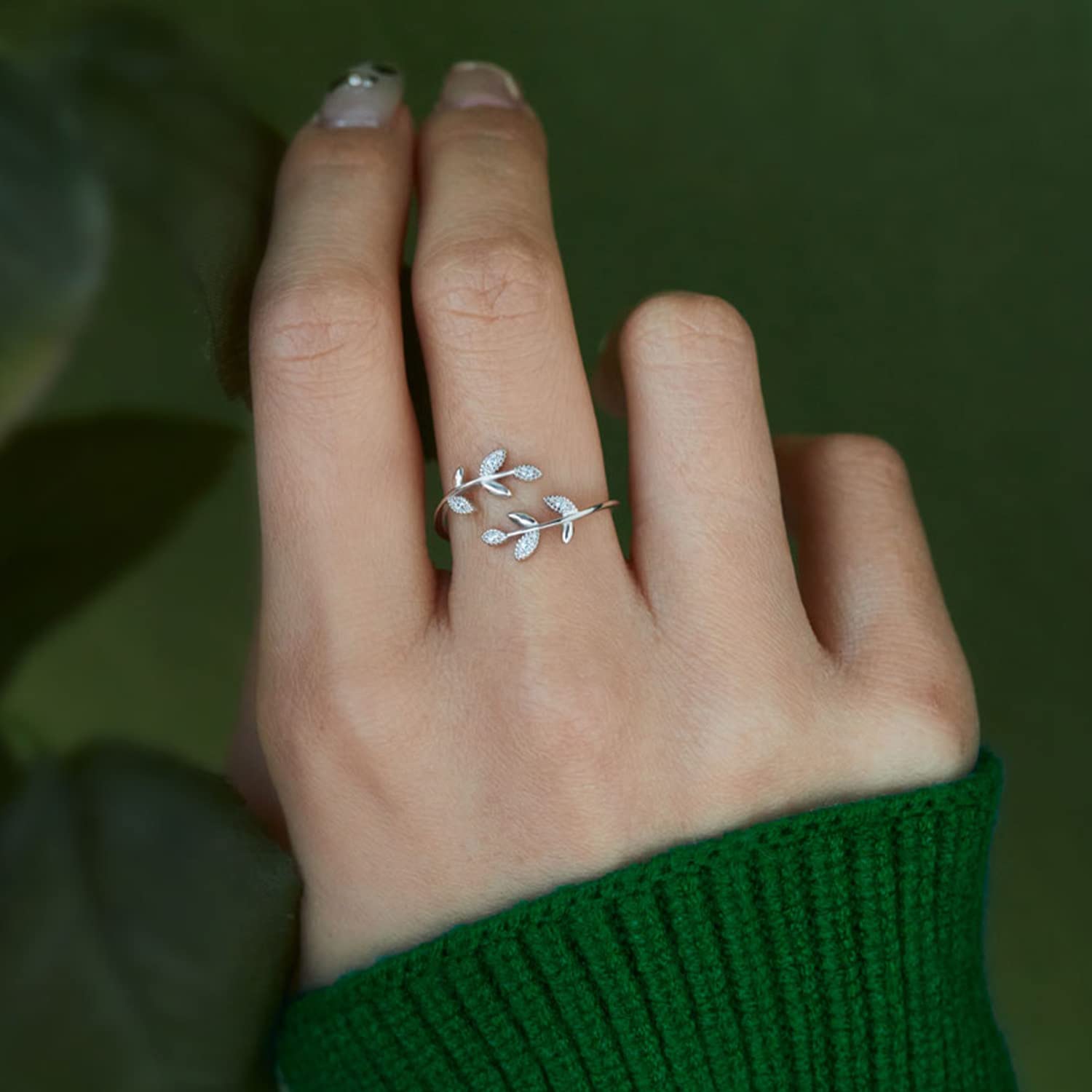 STORYJEWELLERY Leaf Ring for Women, Gold Plated Sterling Silver Leaf Ring, Dainty Olive Promise Ring for Women, Birthday Christmas Gifts Rings for Her (Size 08)