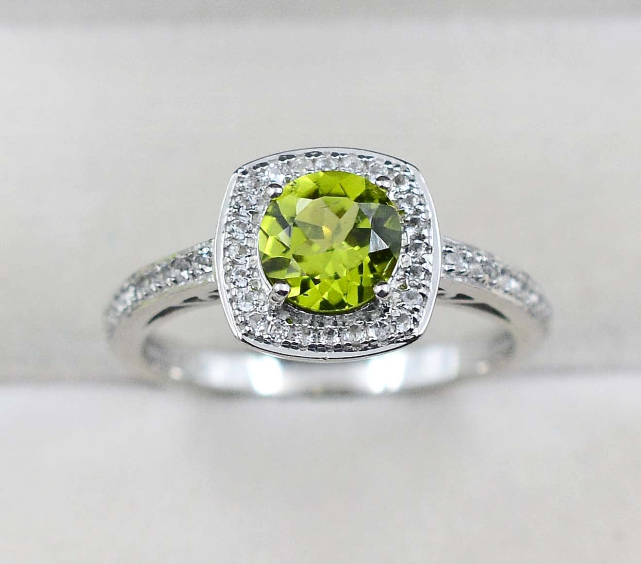 Natural Yellow Peridot 7 MM Round Cut August Birthstone Gemstone 925 Sterling Silver Solitaire Unisex Proposal Ring For Wedding Gift (Rhodium Plated Silver, 6.5)