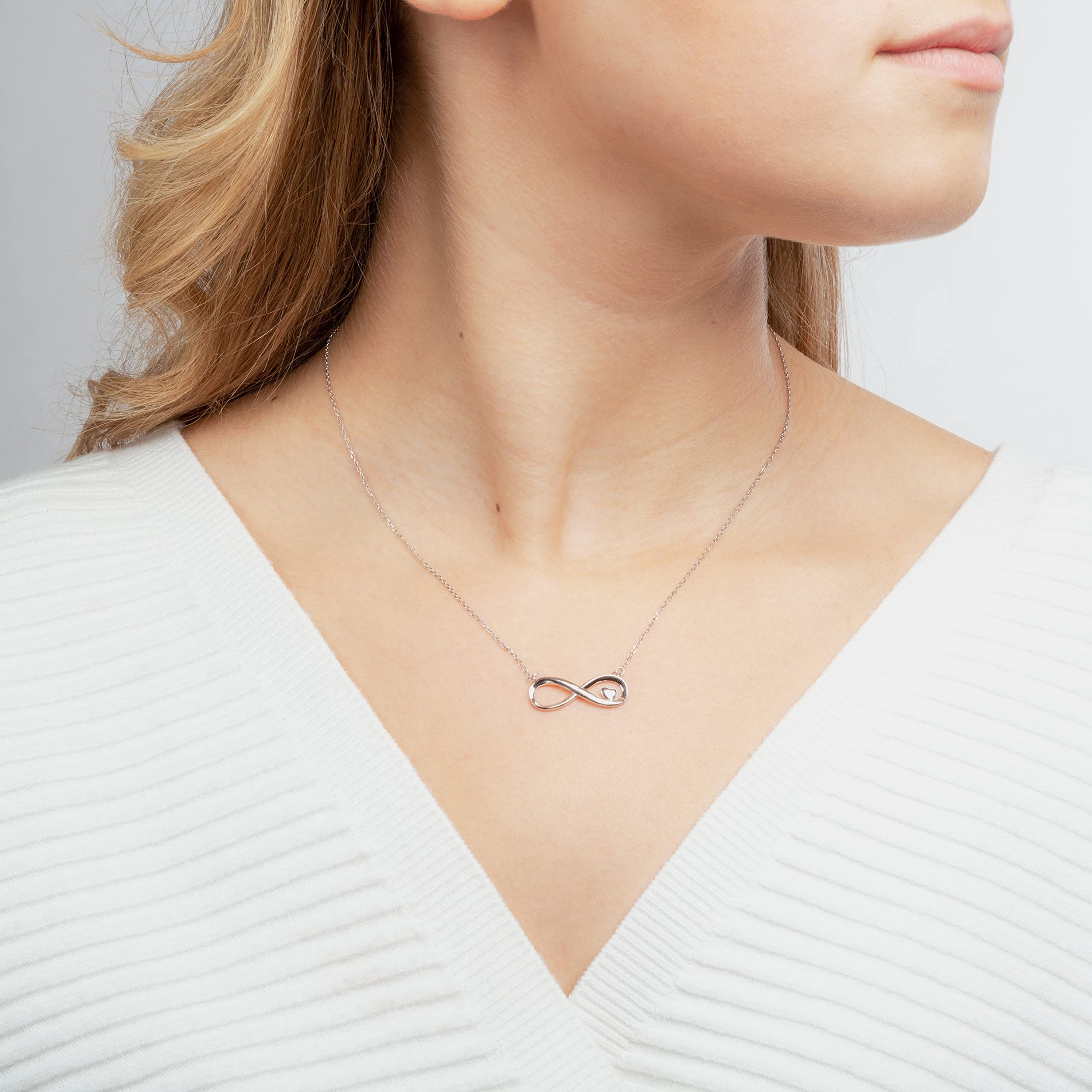 Suavell Infinity Heart Necklace. Sterling Silver Necklace Forever Jewelry. Infinity Necklace. Valentines Day Gifts for Her, Birthday Gifts for Women, Gifts for Girlfriend, Gifts for Wife Christmas