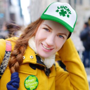 St. Patrick's Day Trucker Hat 2 Pieces Irish Green Mesh Cap Shamrock Hat Saint Patrick's Day Accessories Four-Leaf Clover Baseball Cap